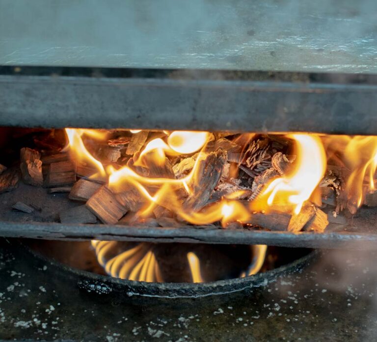 How to Clean a Smoker | Umami